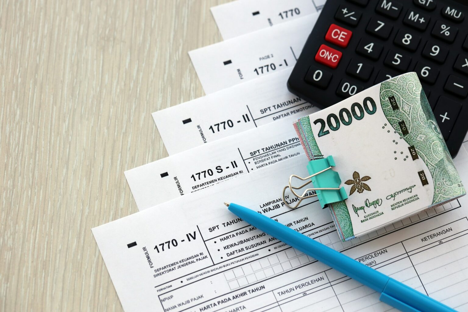 LAYANAN #1 PEMBUKUAN DAN PERPAJAKAN - FinFloo